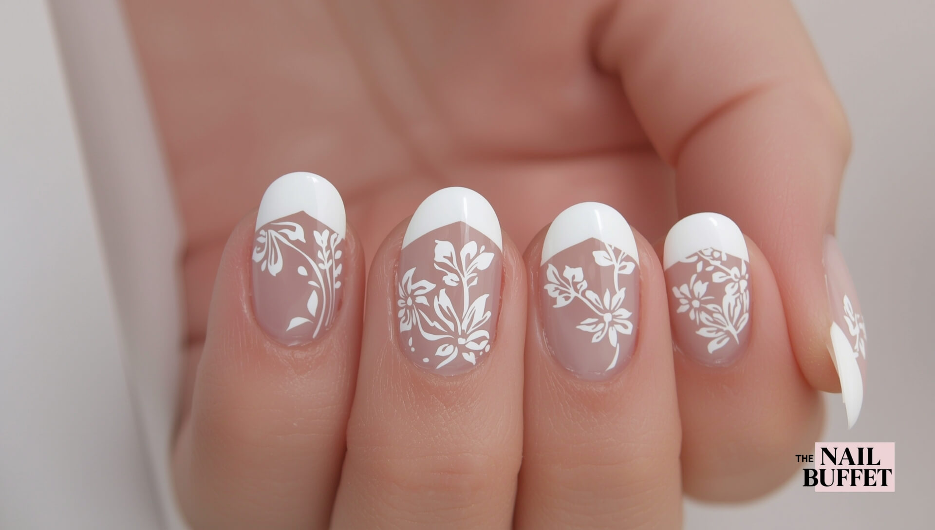 38 White French Tip Nails for a Timeless Look in 2026 - The Nail Buffet